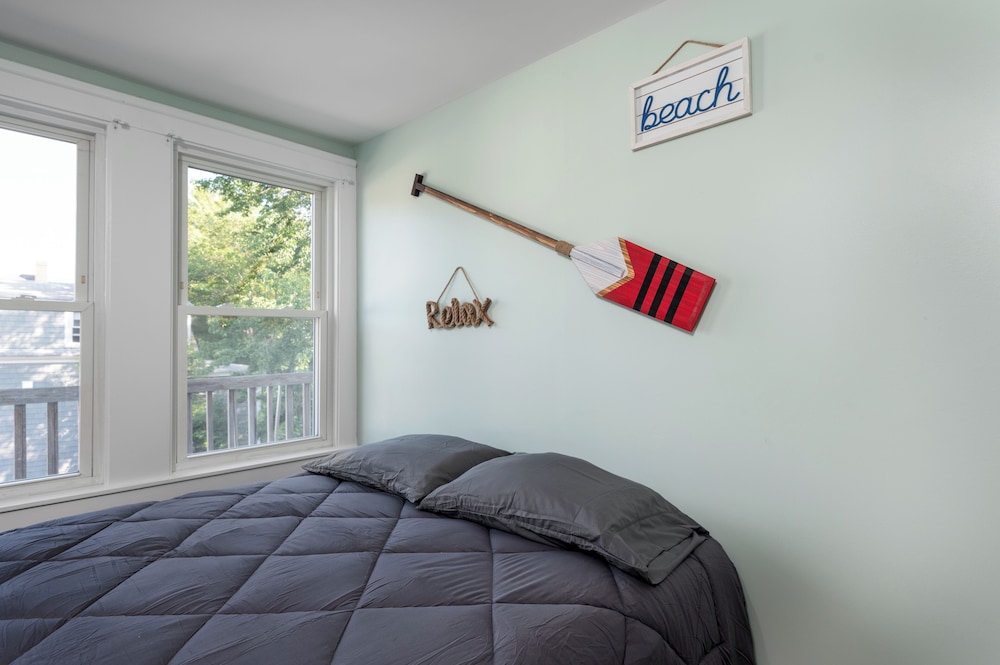 Tranquil 3BR - Ocean View Condo 4 Min to OOB Pier - Ocean Park | Stayz