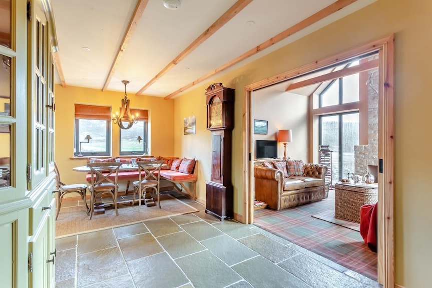 2 Bed In Glendale (Oc-b34216) - Skye