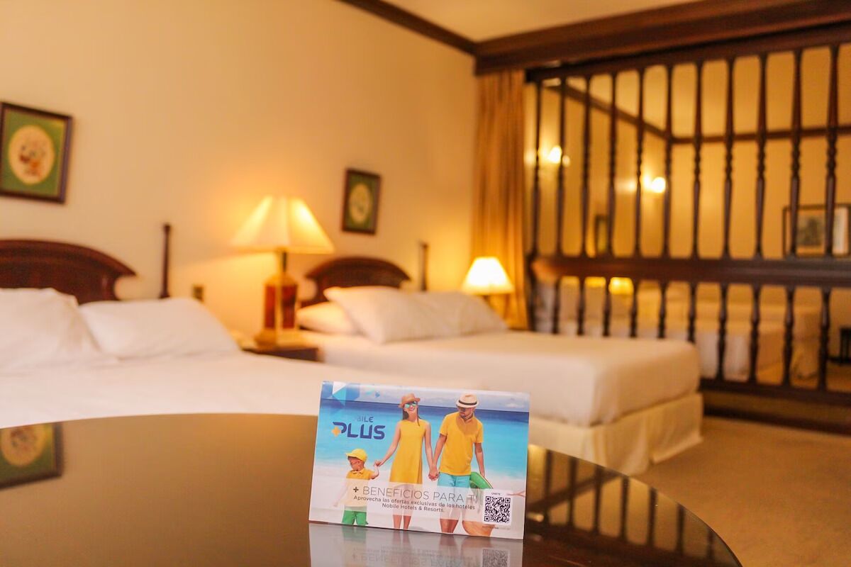 Downtown Asunción Stay W/ Family | Pool, Gym & Plaza At Your Doorstep - Asunción