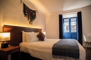 Quarto Duplo | Cofre no quarto, secretária, Wi-fi grátis 