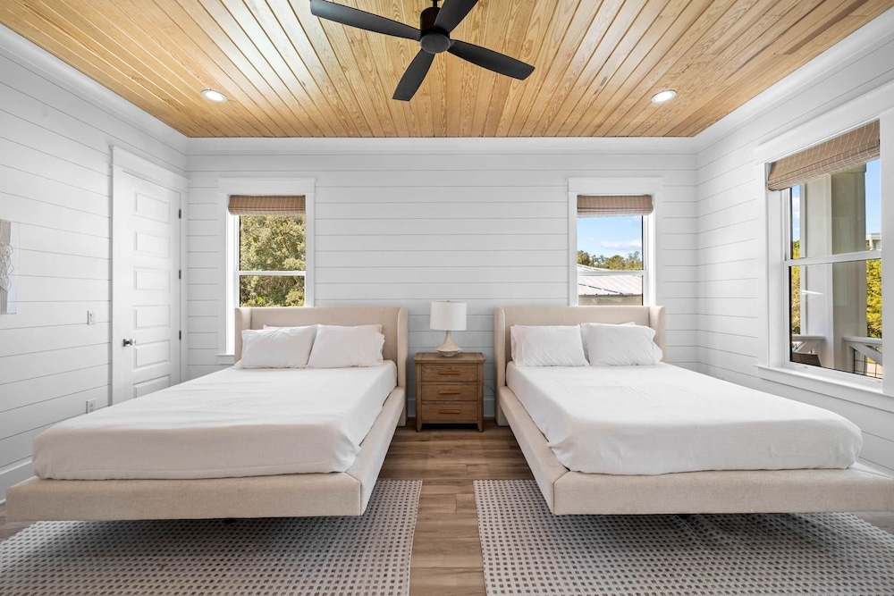 The White Lotus - Dune Allen Beach | Vrbo