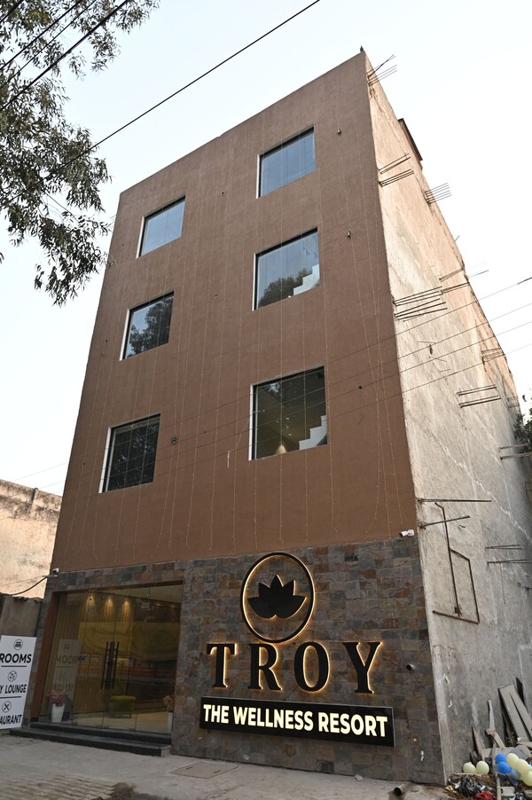 Troy Resorts And Wellness - Panchkula