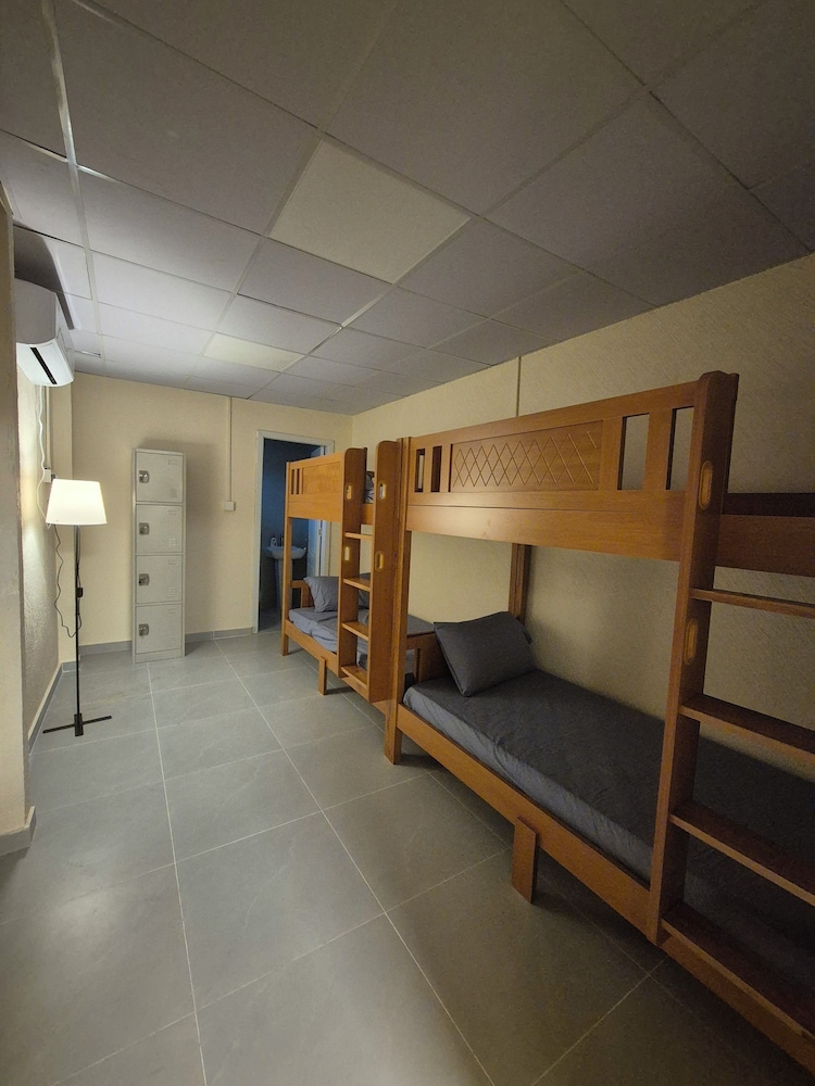 Bombay Backpackers Dxb Airport - 두바이