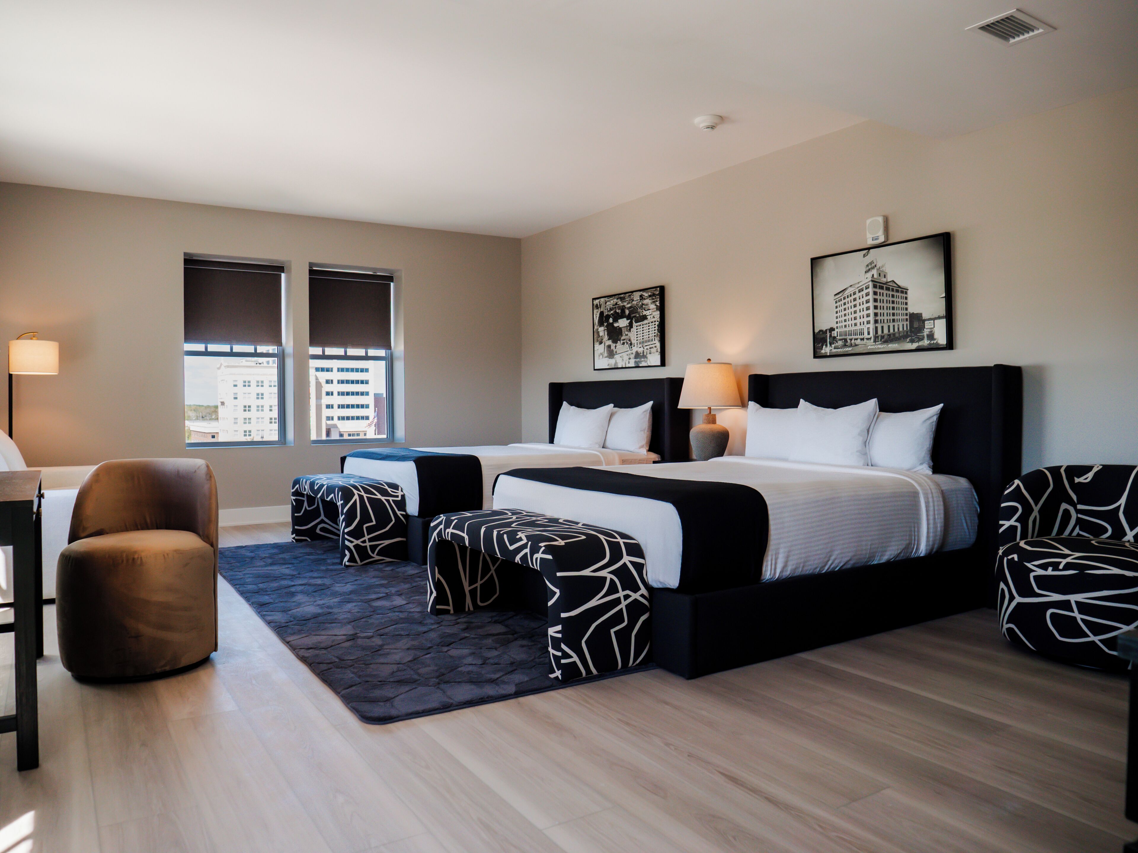 Quarto casal ou duplo, vista para a cidade