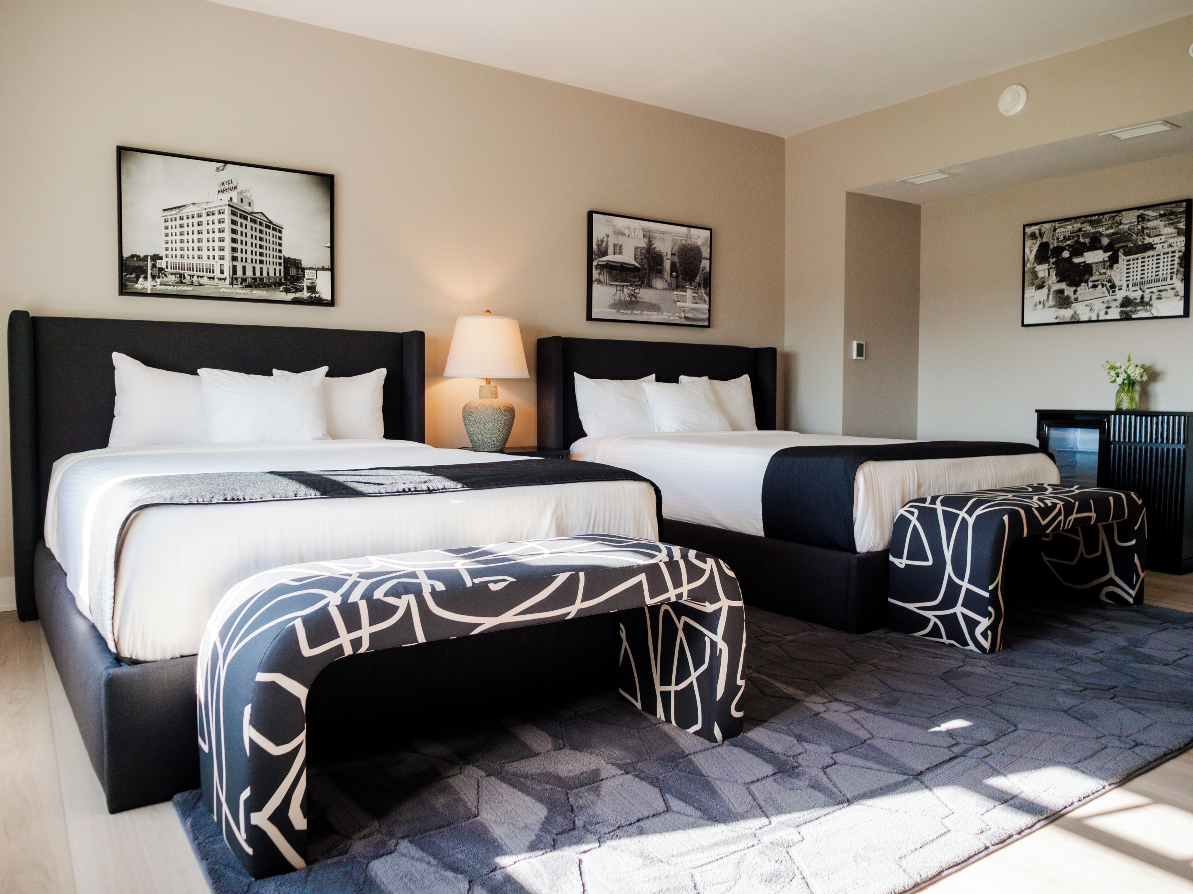 Quarto casal de uso individual, vista para a cidade (Luxury Double Queen)