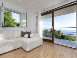 Jure Bast by Interhome Reviews, Deals & Photos 2026 - Expedia.co.uk