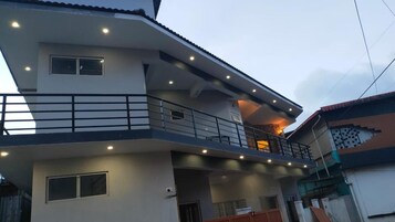 Fachada da propriedade