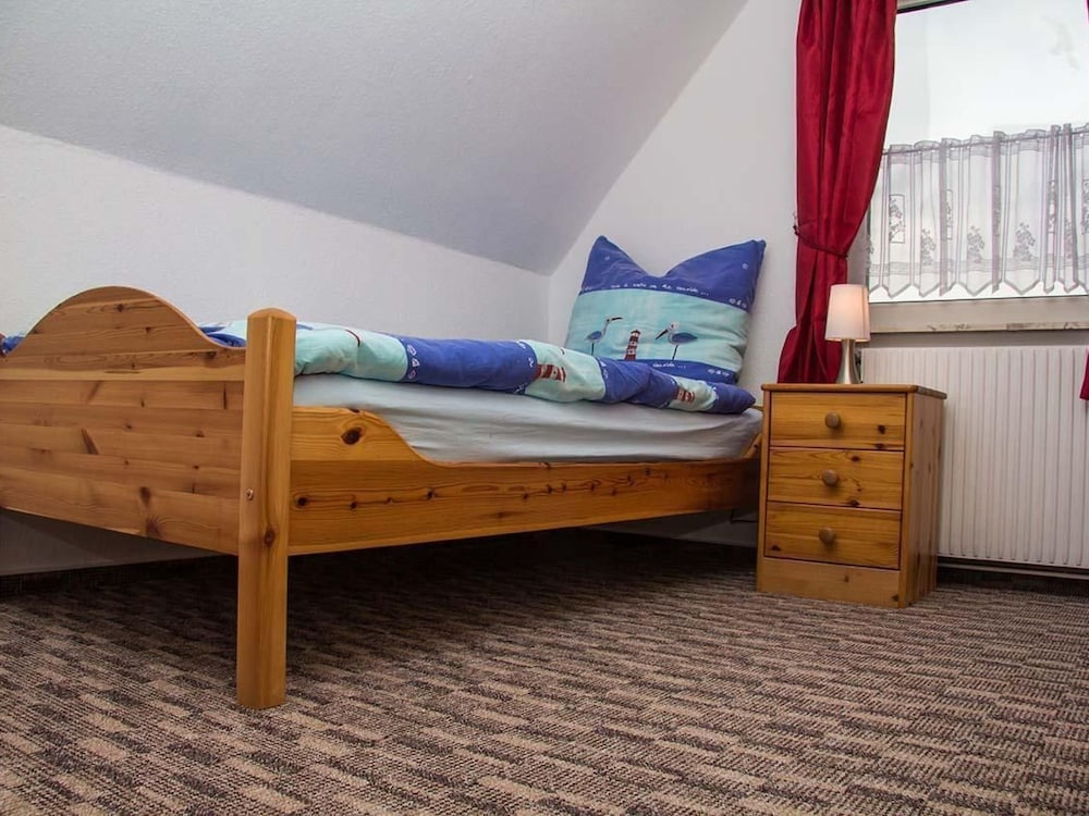 Tinis Huus ant Siel by Interhome - Grimersum | Stayz