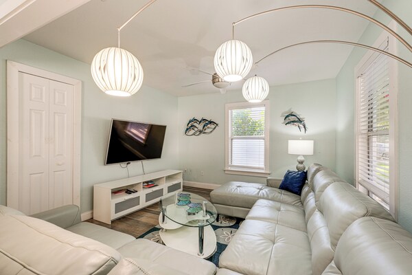 6 Mi To Raymond James Stadium: Tampa Retreat! - Tampa, FL