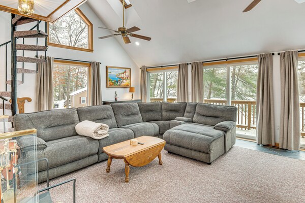 Family Retreat Near Winter Trails In Wakefield! - Ossipee, NH