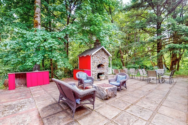 自给自足的隐居度假屋：独立住宅！ - 達拉斯