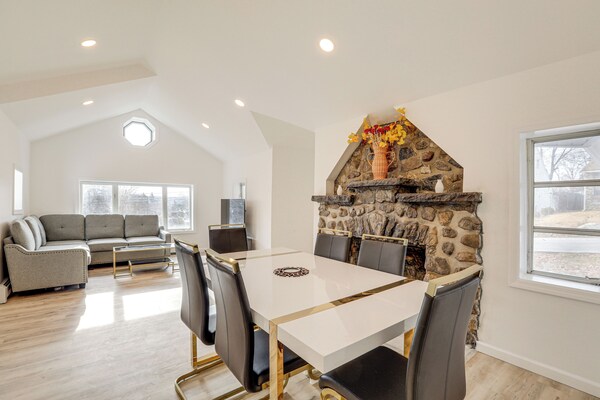 Home W/ Lake Views & Deck In New Jersey Highlands! - Chester Township, NJ