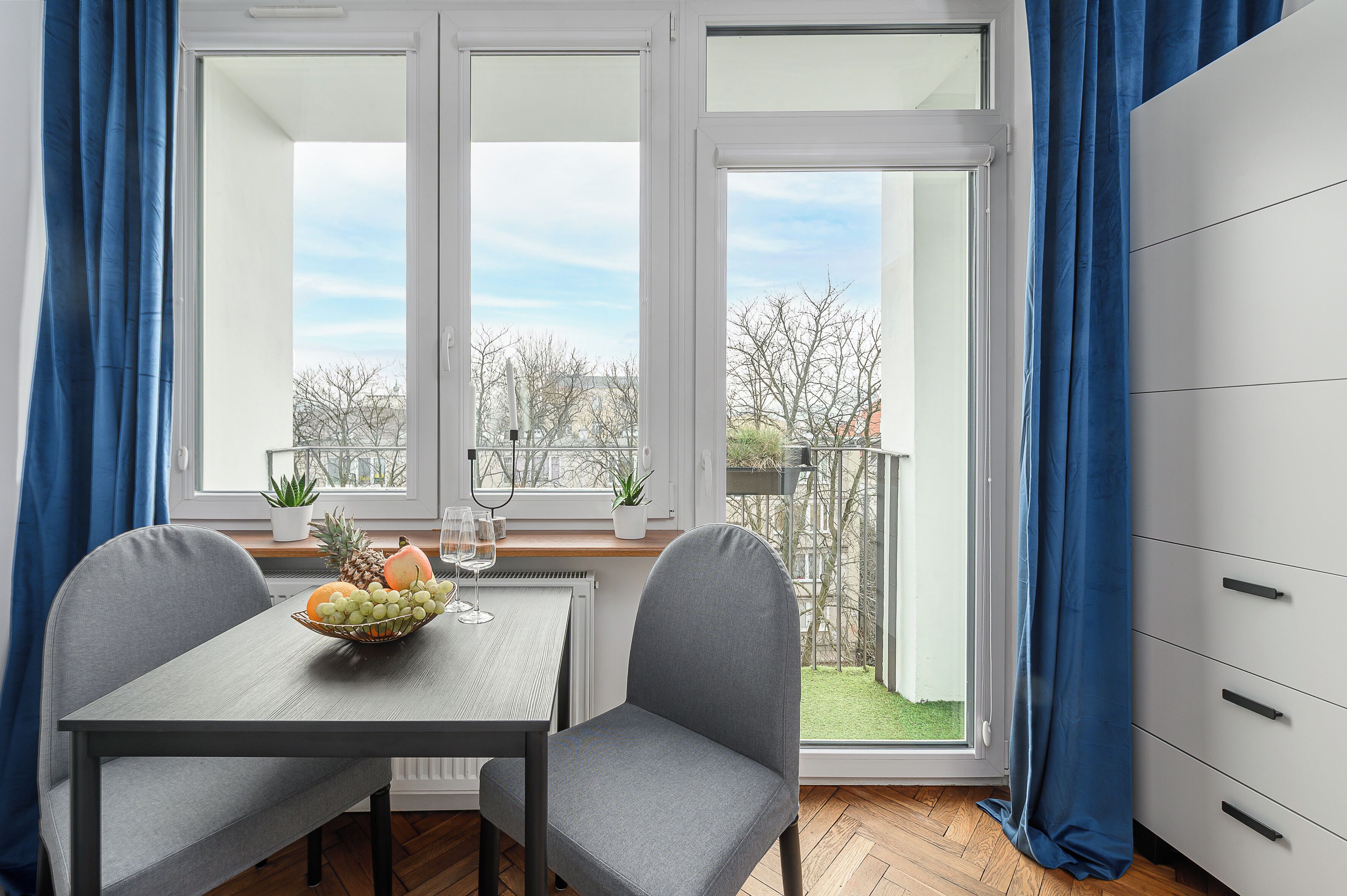 Smart TV 30 polegadas com canais digitais, Netflix