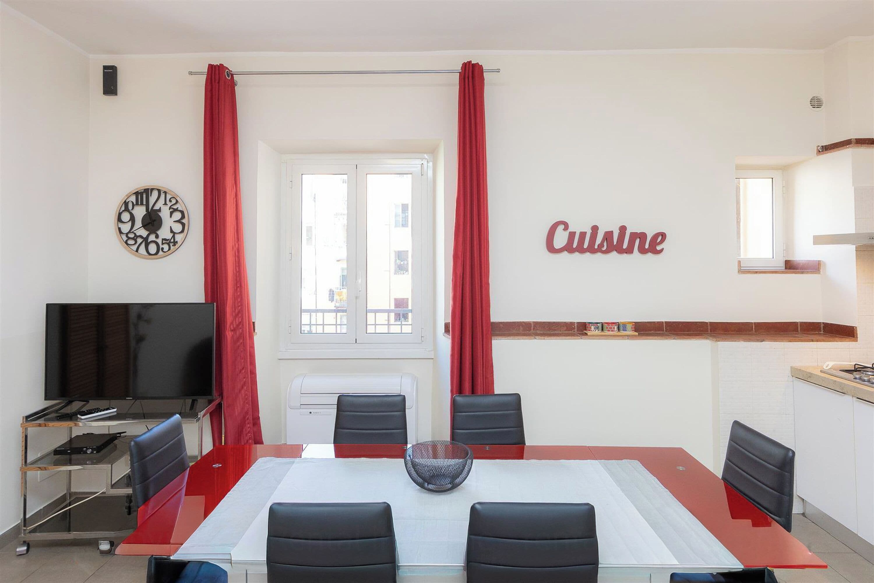 Apartamento | Cozinha privada | Micro-ondas, lava-louças, máquina de café expresso, cafeteira/chaleira