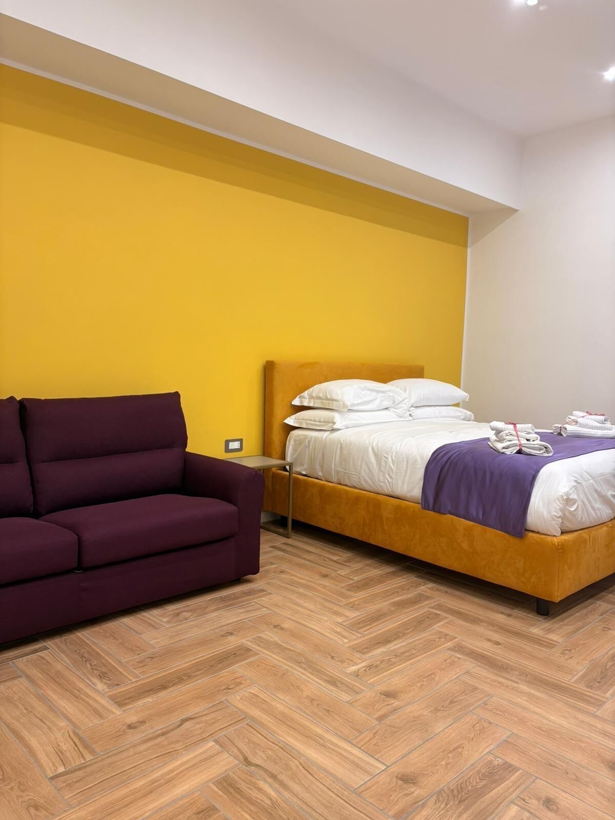 Cofres nos quartos, escrivaninha, Wi-Fi de cortesia