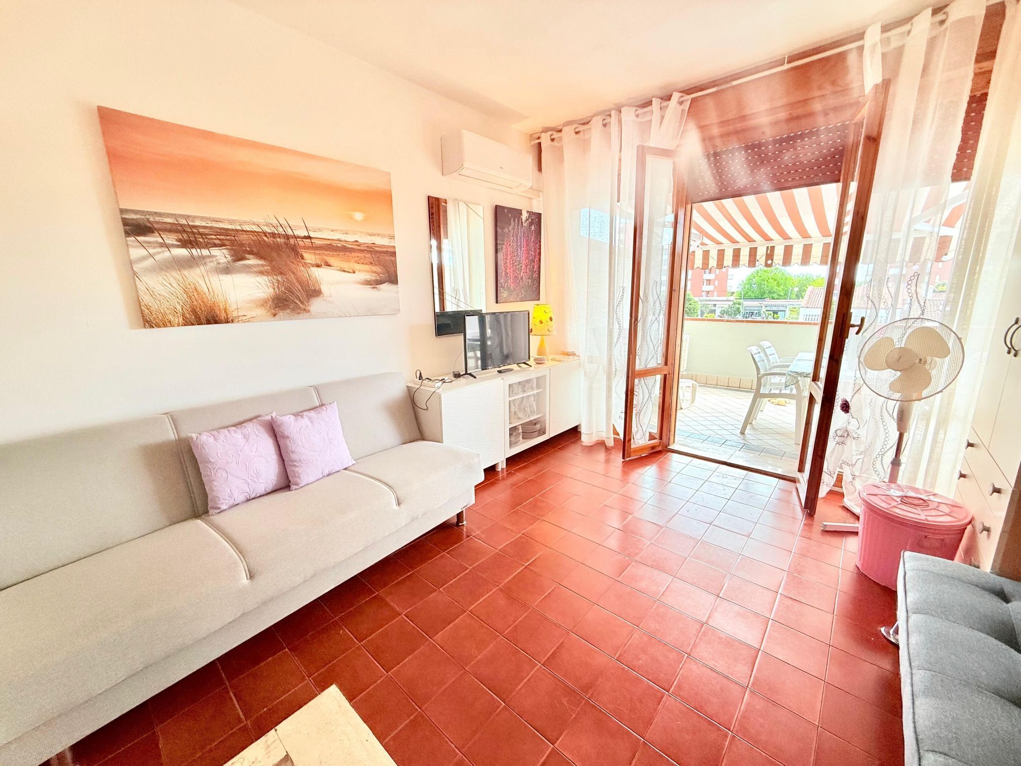 Halifax By Interhome - Comacchio