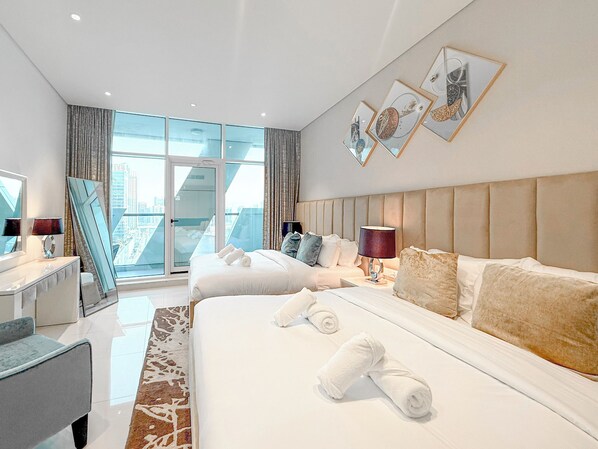 DAMAC Bay's Edge by DVH Luxe Retreats, Dubai: Hotel Reviews, Rooms ...