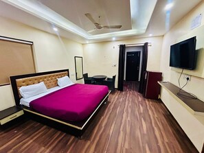 Quarto luxo, 1 cama King, cozinha | Roupas de cama de algodão egípcio, roupas de cama premium