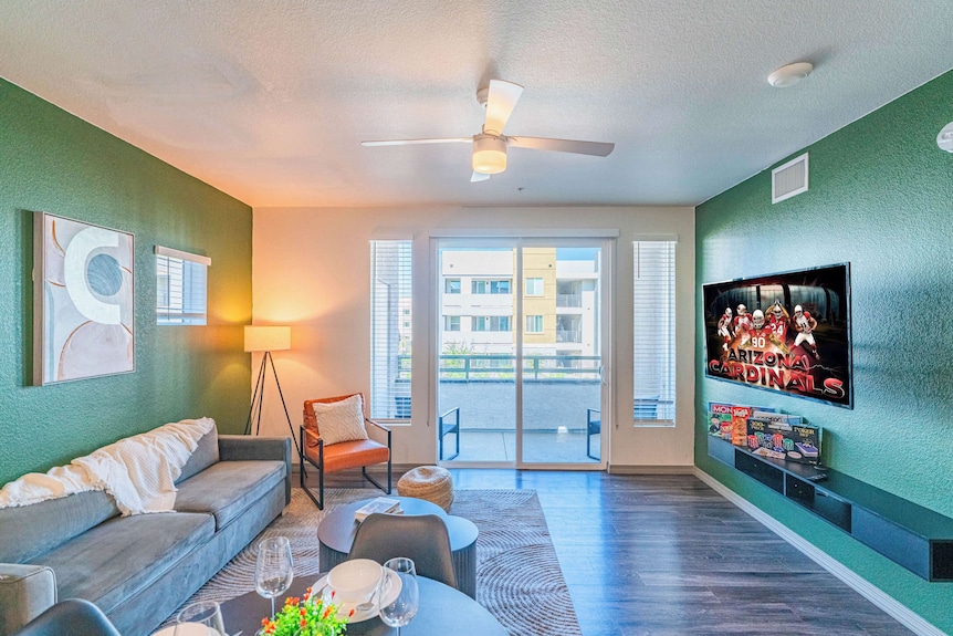 Cozy Unit Near Westgate | Balcony-pool-gym-parking - Desert Diamond Casino - West Valley