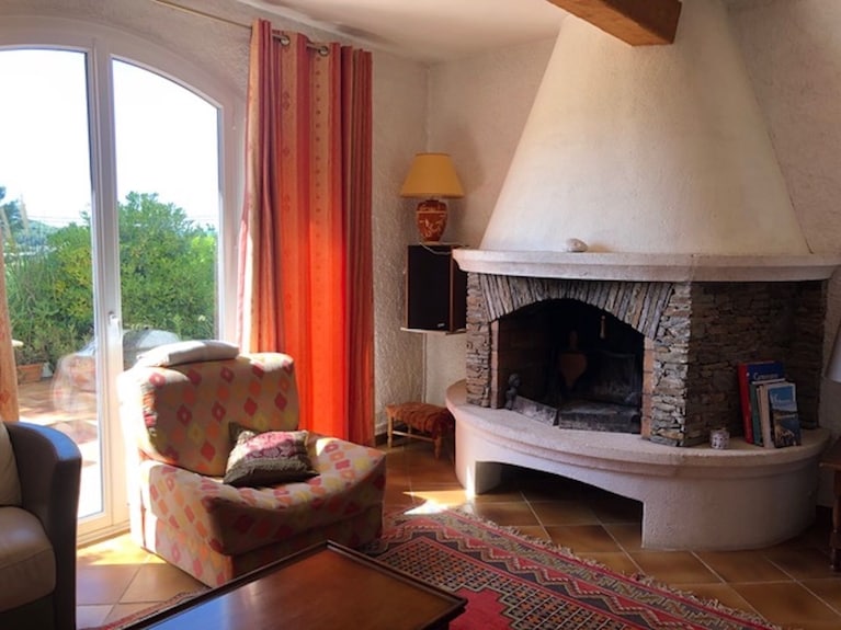 Family Home In A Small Seaside Resort Close To The Sea. Pets Allowed - Carqueiranne