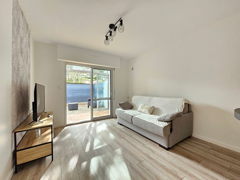 Quiet Cottage Near Beach With Parking - Saint-Michel-en-l'Herm