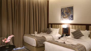 Quarto Duplo ou Twin Deluxe, Vista para a cidade | Lençóis de algodão egípcio, roupa de alta qualidade, edredões de penas