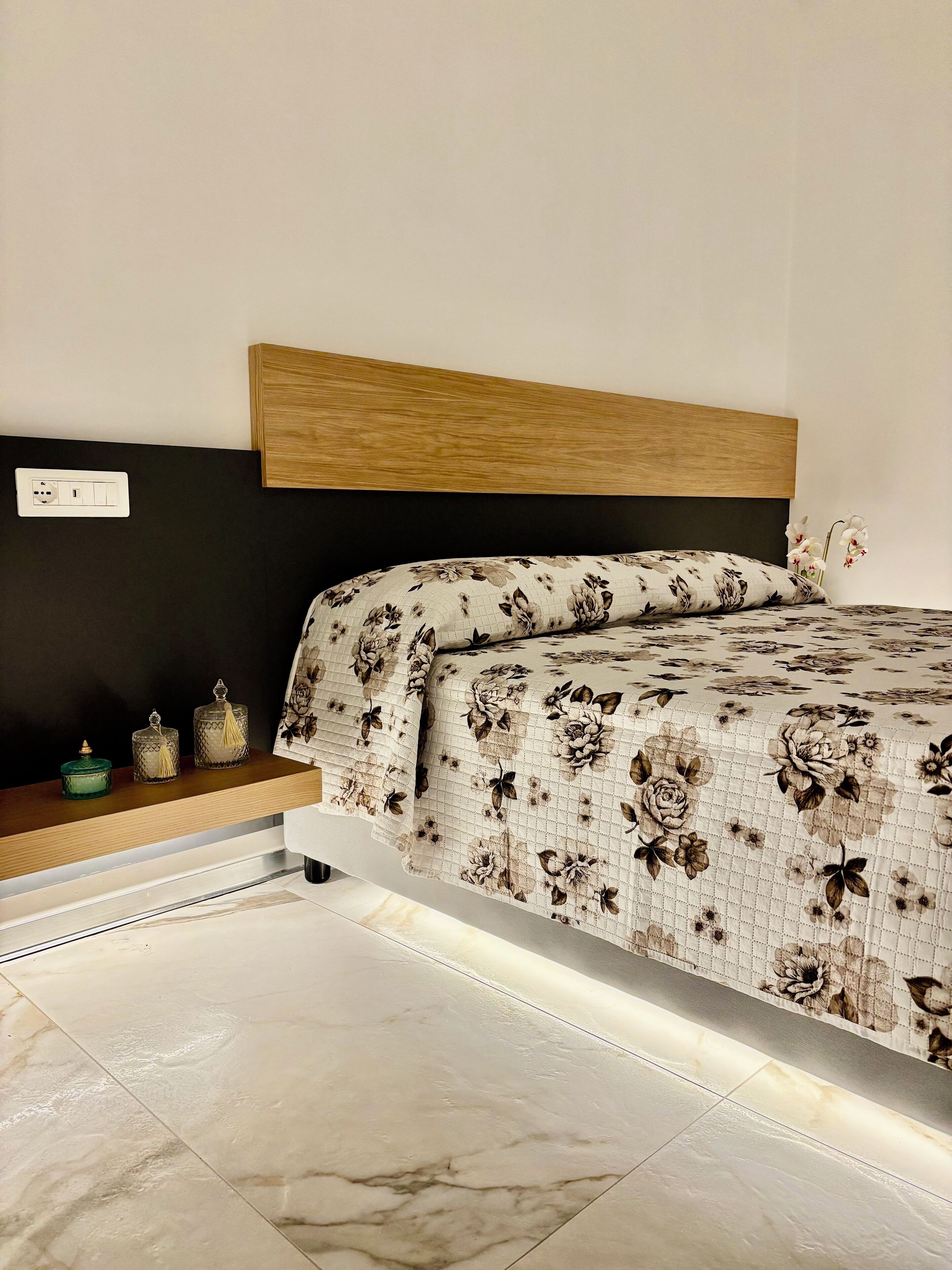 Apartamento premium, 2 quartos, varanda | Roupas de cama premium, edredons de pluma, cofres nos quartos