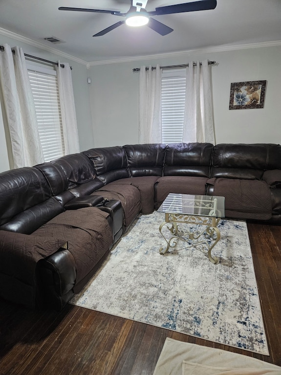 Superb 3-bedroom House. Minutes Away From Major Hospitals. Close To Vuu And Vcu. - Richmond, VA