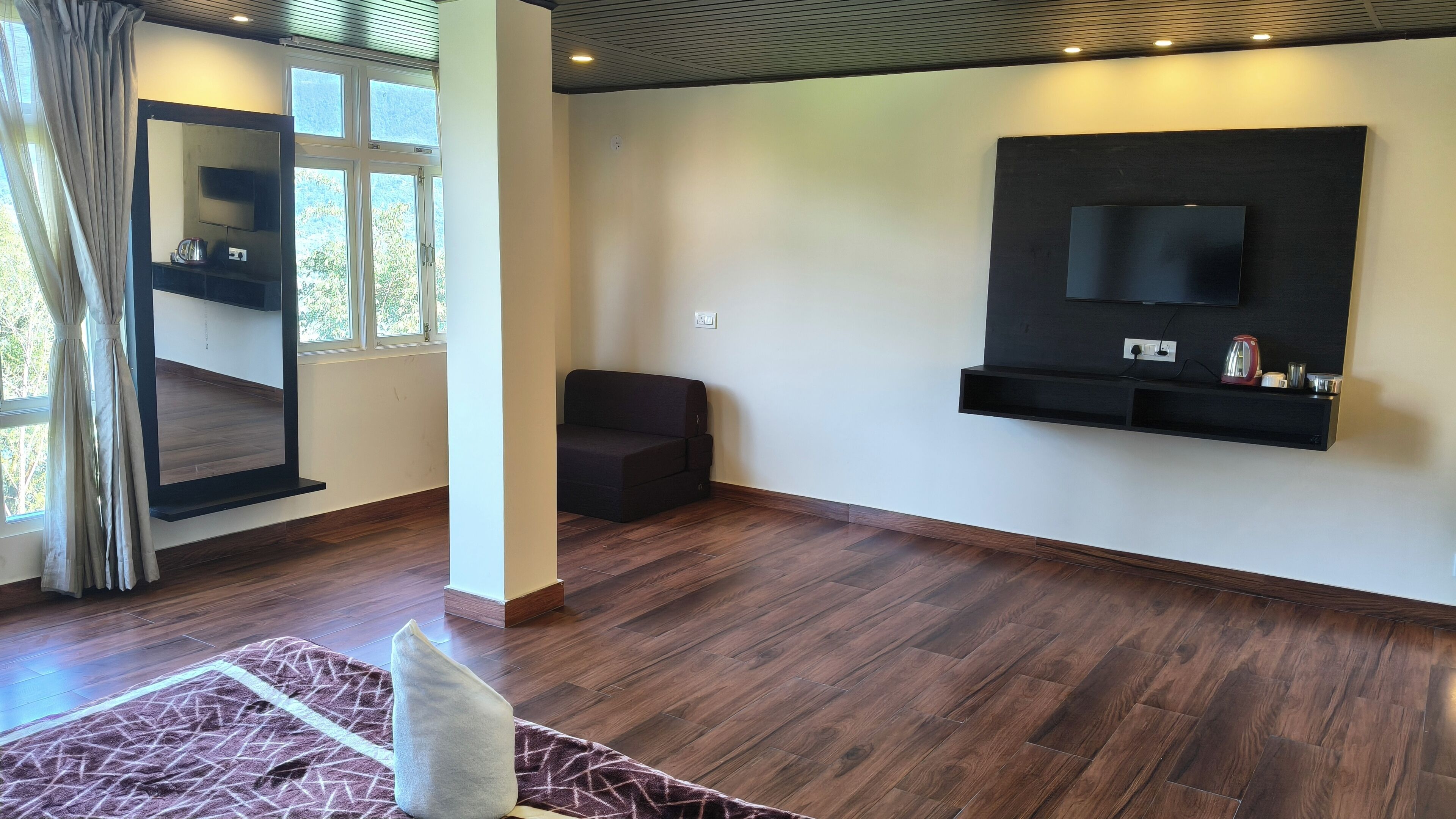 Espaço de trabalho para notebook, Wi-Fi de cortesia