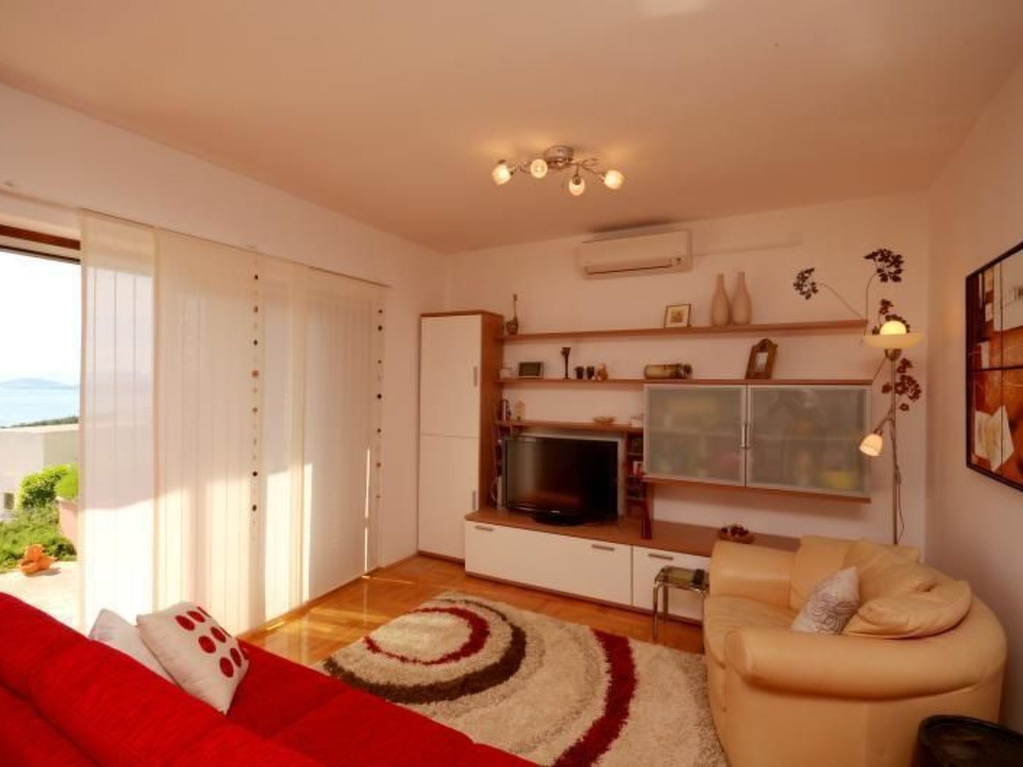 Mit Terrasse Und Herrlichem Ausblick By Interhome - Podstrana