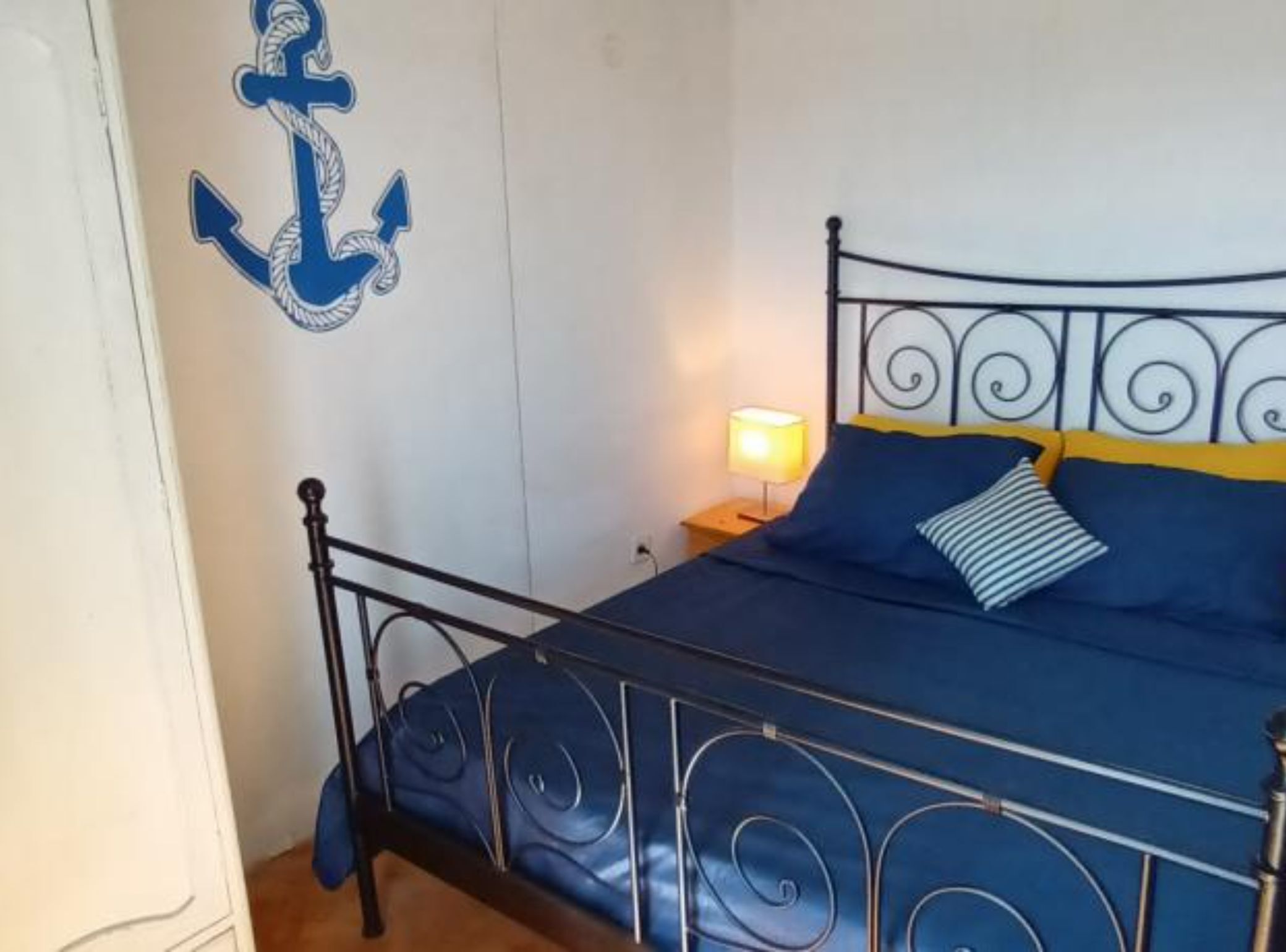 Apartamento (Three Bedroom Apartment With Balcony ) | 4 quartos 