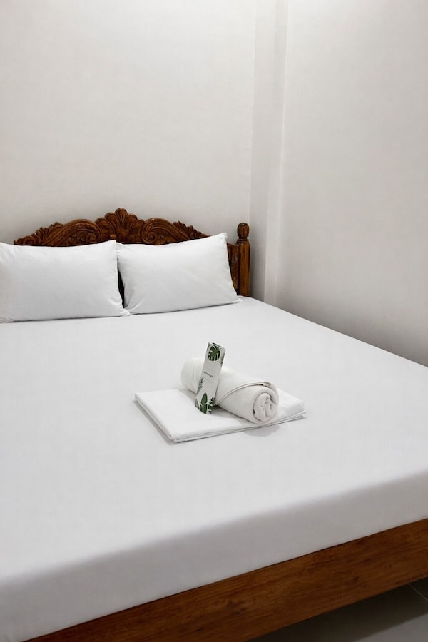 Knb West Villa Inn By Sms Hospitality - Bani