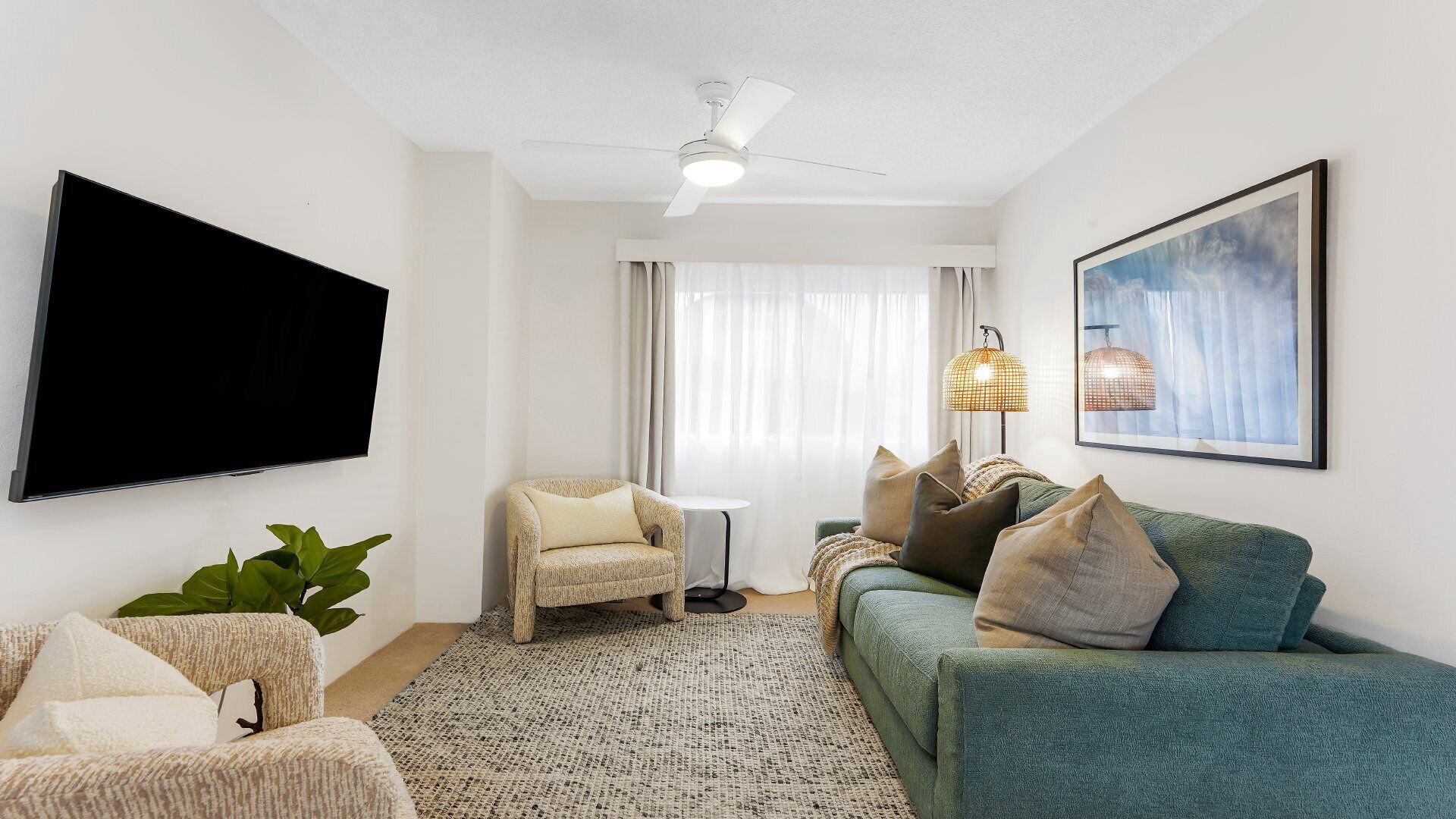 Esplanade Six| Views, Wifi| Accom Holidays - Terrigal