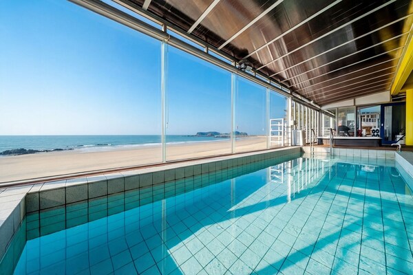 Boryeong Lavar Pool Villa - Incheon