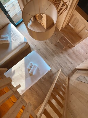 Cabana superior, 2 quartos, cozinha, vista para o jardim | Roupas de cama premium, camas Select Comfort