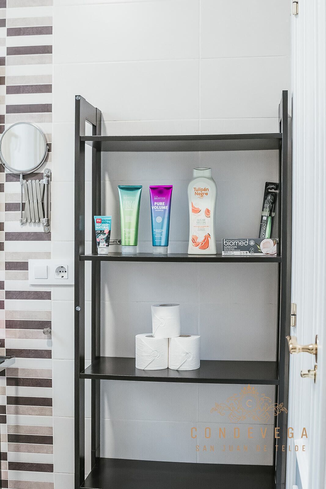 Quarto casal luxo, sacada, vista parcial para o oceano | Parte interna