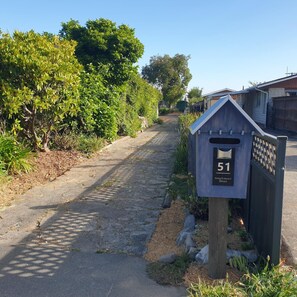 Dormitório Partilhado, 1 quarto, terraço, vista para o jardim | Terrenos do alojamento