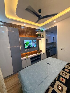 Escrivaninha, espaço de trabalho para notebook