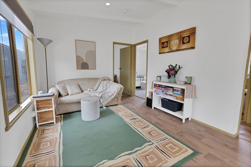 Morgans Retreat - A Relaxing Off-grid Escape In Hollands Landing -