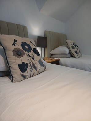 Quarto Twin Standard