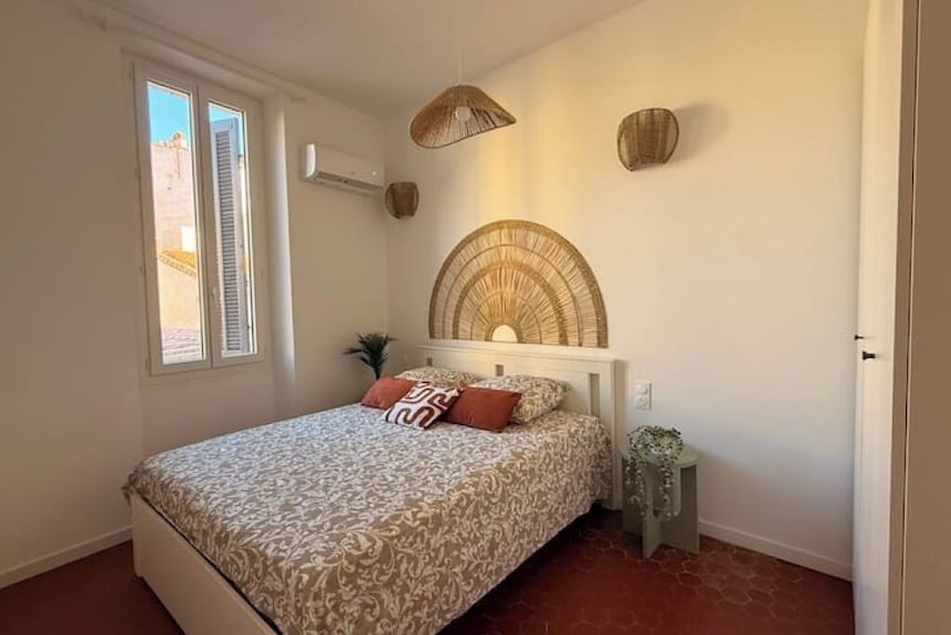 Nice T2 With Balcony Hyper Center Of Aubagne - Cassis