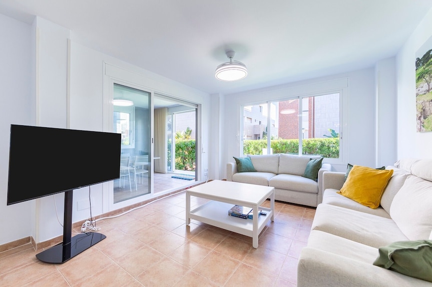 Apartment 'Apartamento Luz De Baria' With Shared Pool, Private Terrace And Air Conditioning - 貝拉