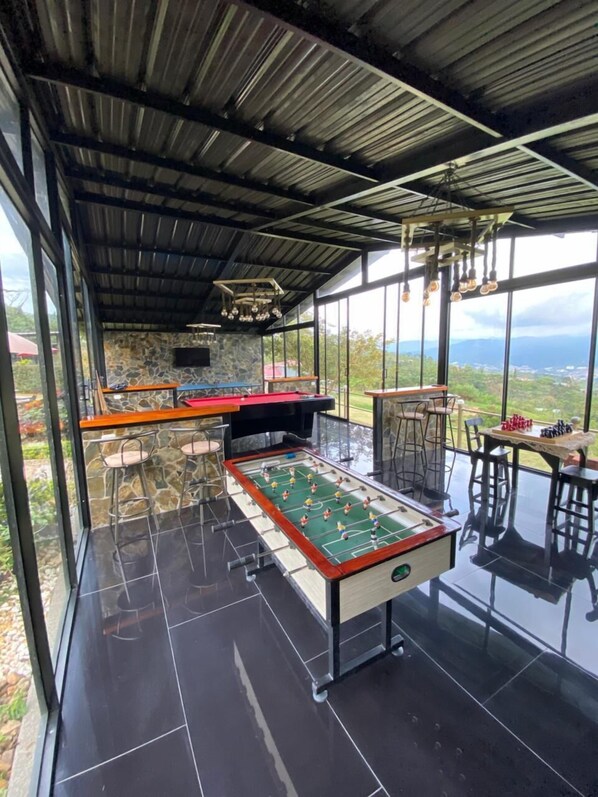 Área de recreio para crianças (coberta)