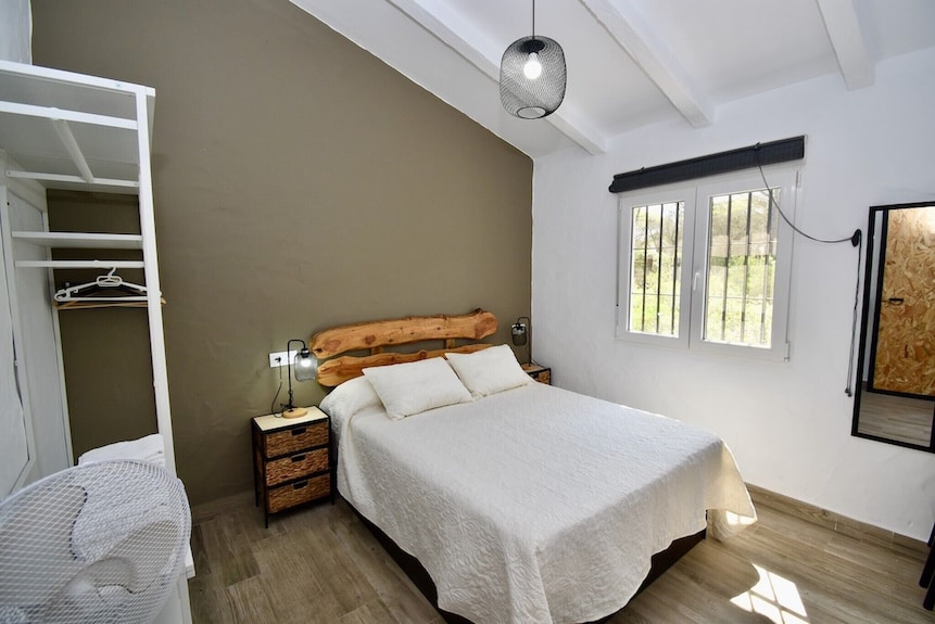 Casa Rural 'Casa Espartosa 3' Con Piscina Privada, Terraza Y Wi-fi - San Fernando, España