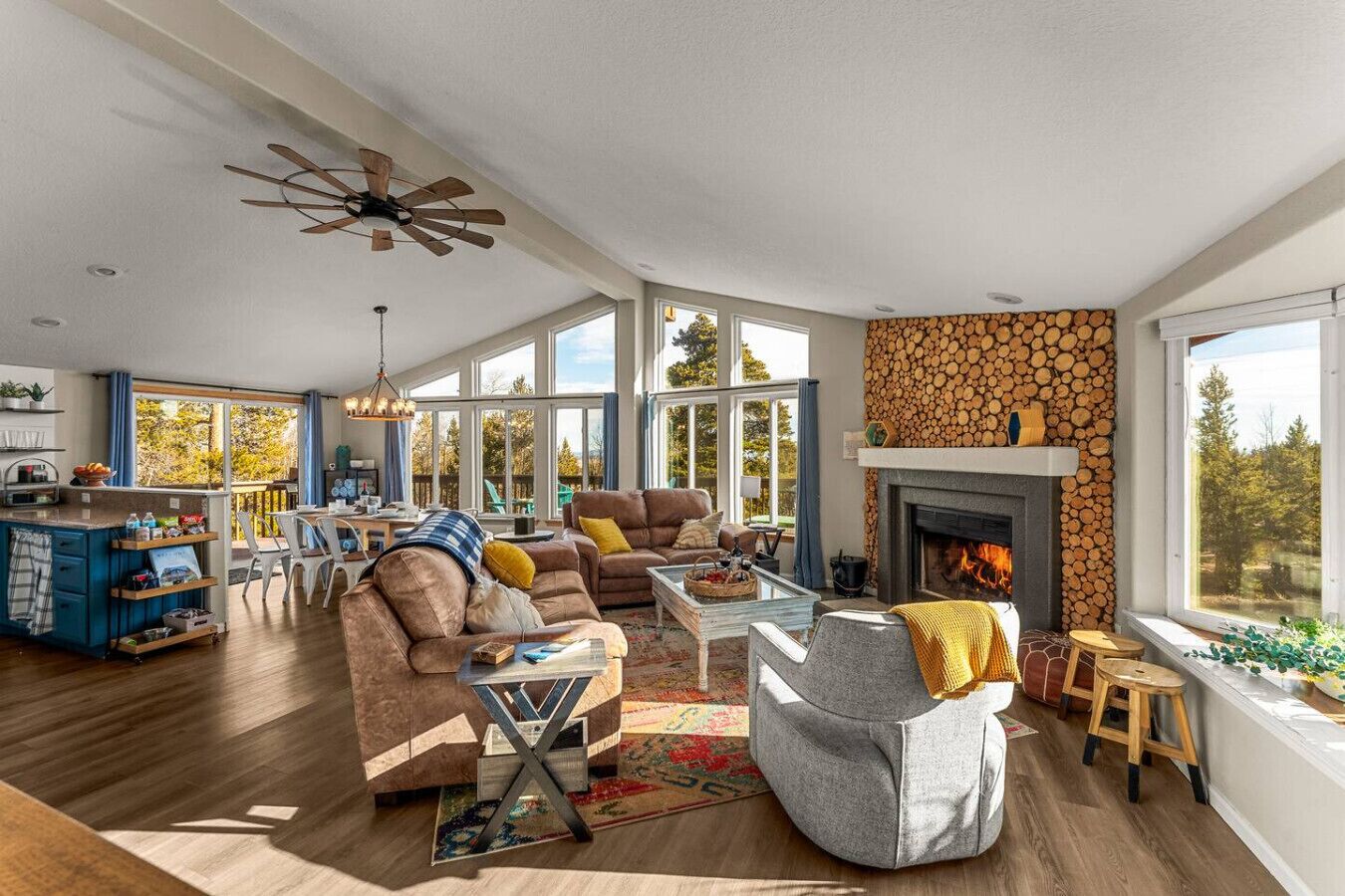 New! Cabin Near Breckenridge, Hot Tub, Firepit, Games Room, Pet-friendly - Fairplay, CO