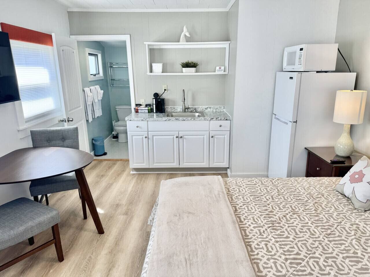 Gallagher`s Travels Room 15 (King Suite) - Acadia National Park