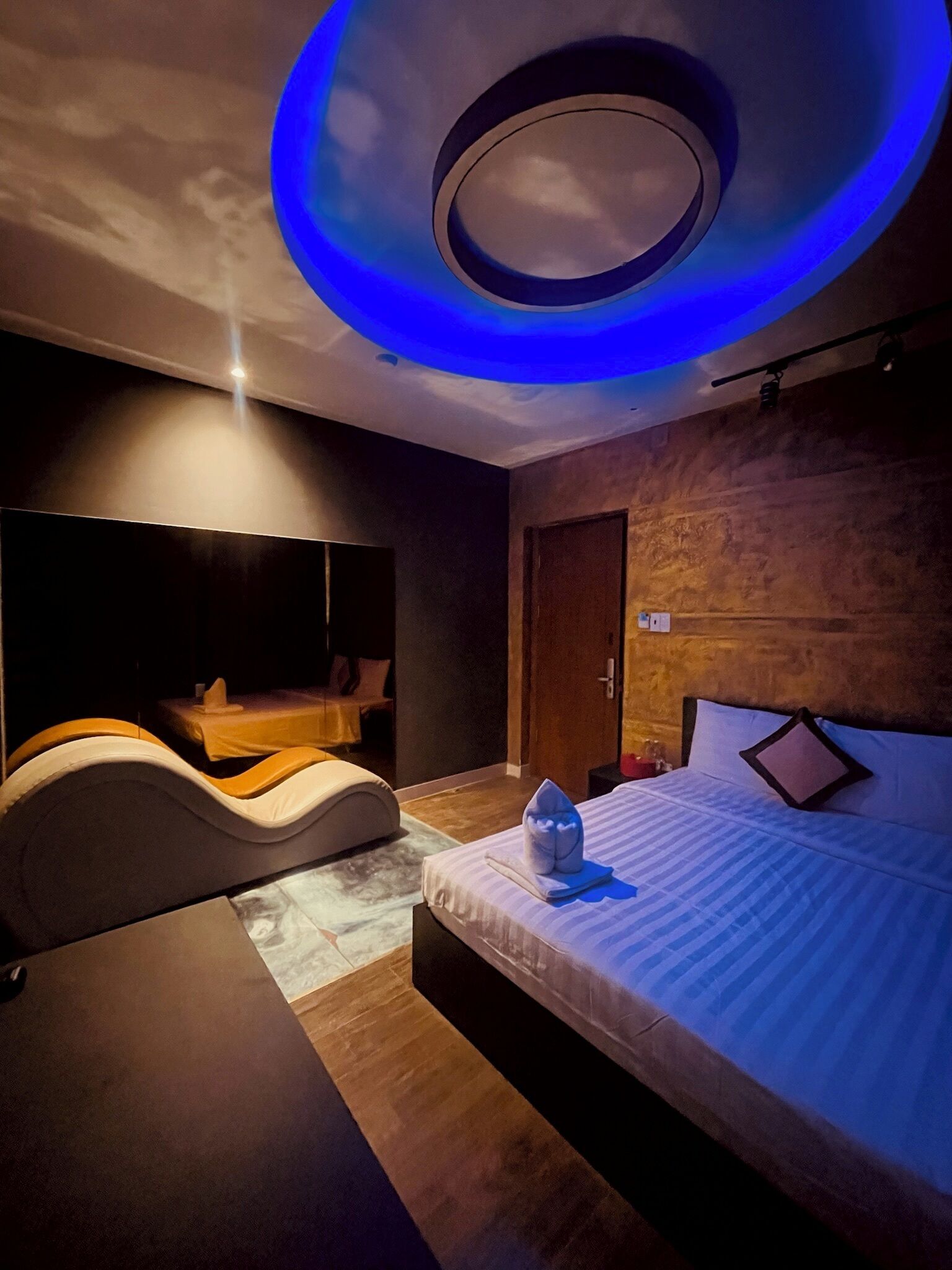 Quarto casal luxo | Escrivaninha, Wi-Fi de cortesia