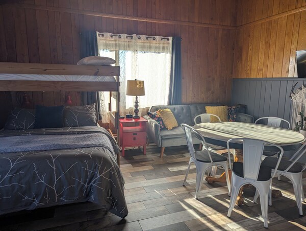 Feather Nest Inn - Grand Marais, MN