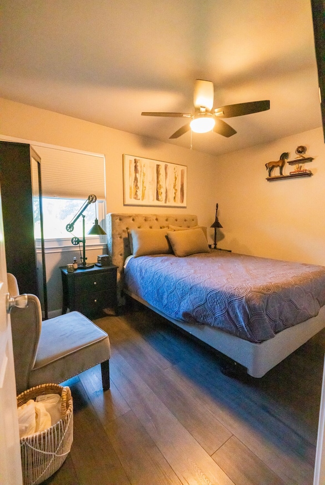 Lux Home MINS to NE Baptist Hospital & TPC San Antonio/ Sleeps 4 - San ...