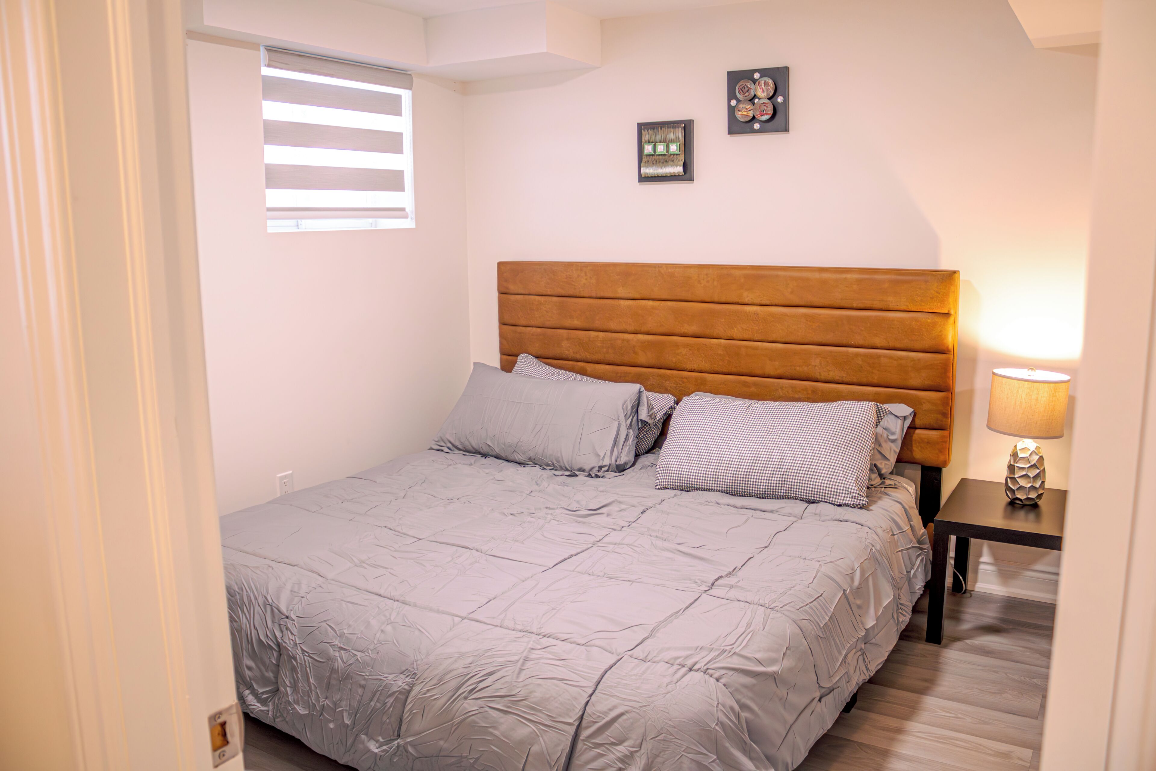 Oshawa Two Bedroom Private Suite - New, Clean & Comfortable - 오샤와